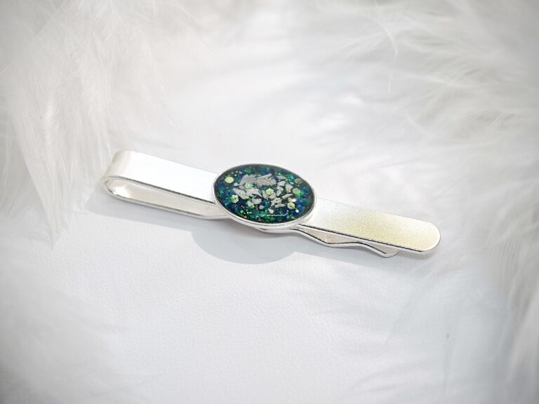 Cremation Ashes & Memorial Tie Pin - Amulet of Ashes