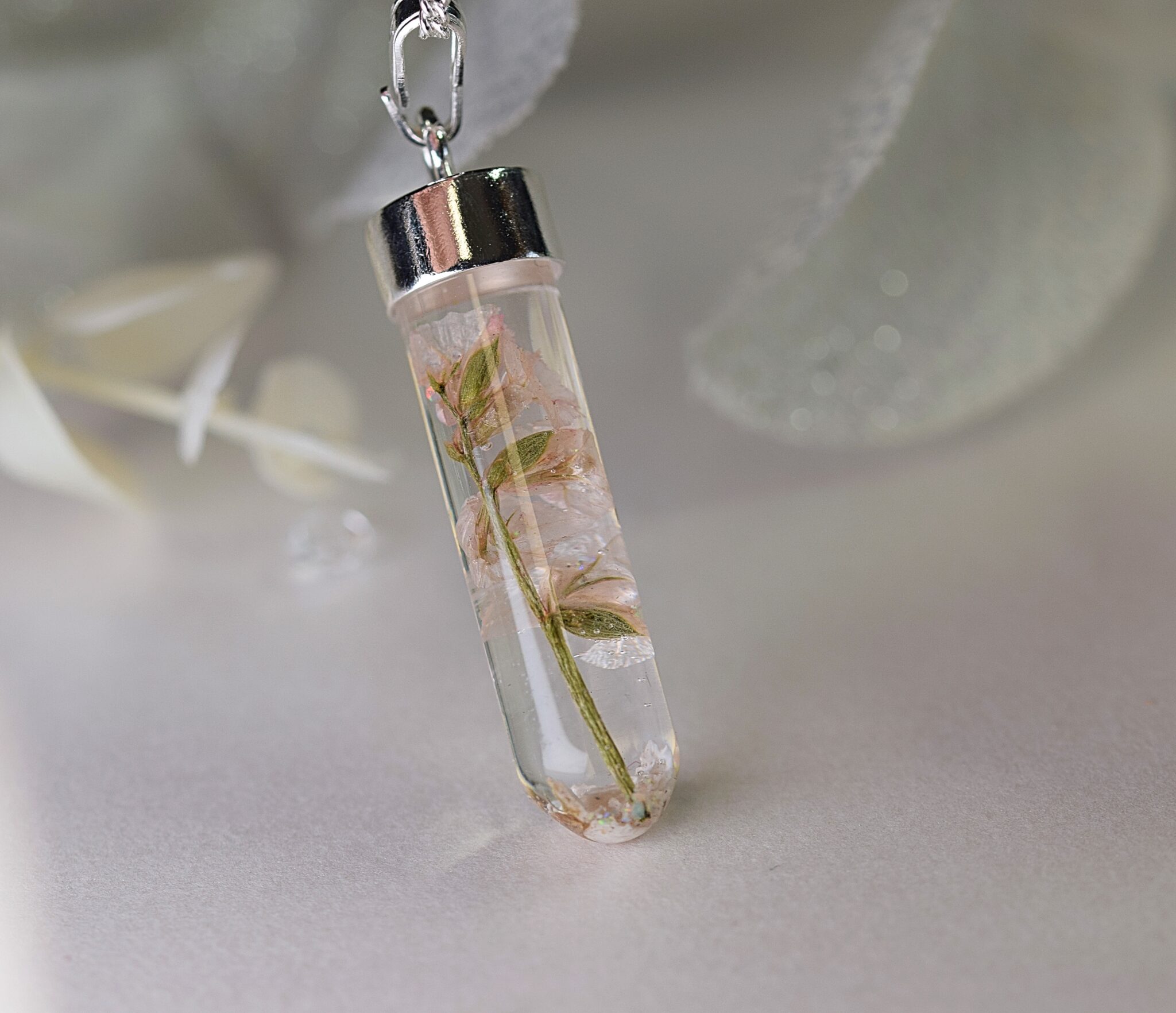 Cremation Ashes & Memorial Resin Flower Necklace - Amulet of Ashes