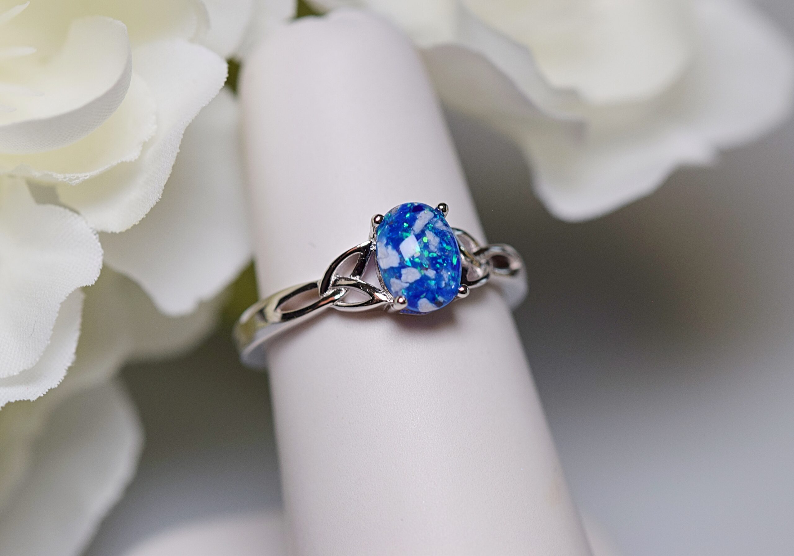 Cremation Ashes & Memorial Opal Claw Ring 'Kay' - Amulet of Ashes